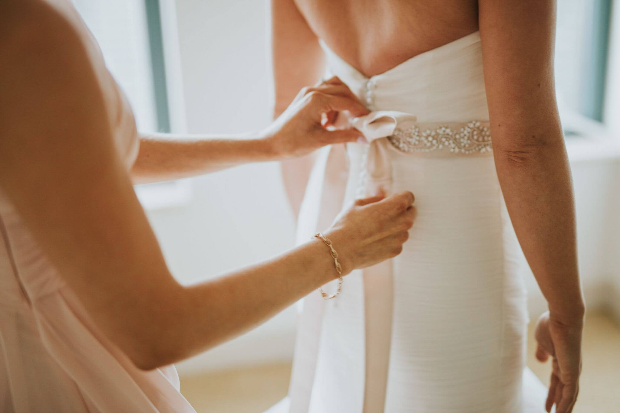 Katelin and Adam's Modern Purple Wedding | Chez Chicago Wedding Venue Katelin and Adam's Modern Purple Wedding | Chez Chicago Wedding Venue
